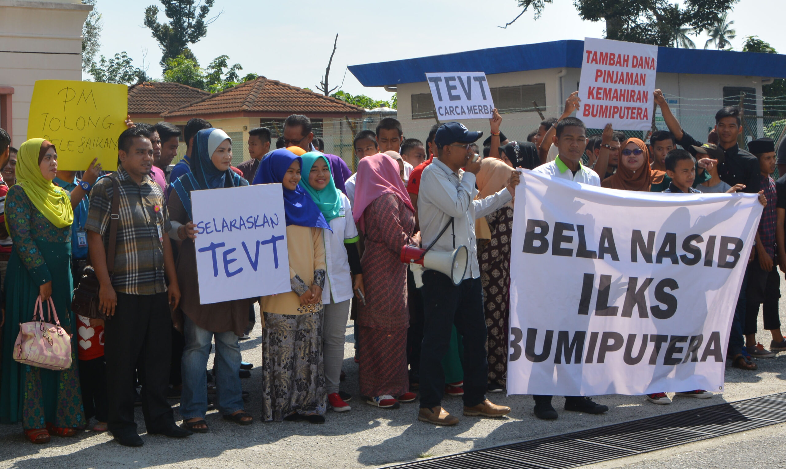 Ketika politik tak menentu, peranan NGO semakin penting bela nasib ...