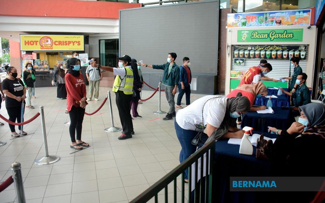 Hanya dua jam dalam pusat beli-belah, premis peruncitan | Edisi 9