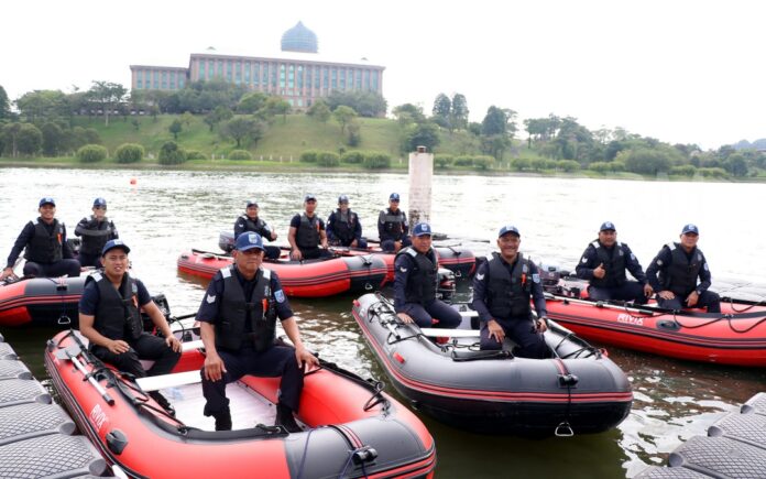 Banjir: PDRM terima sumbangan bot daripada 7-Eleven | Edisi 9