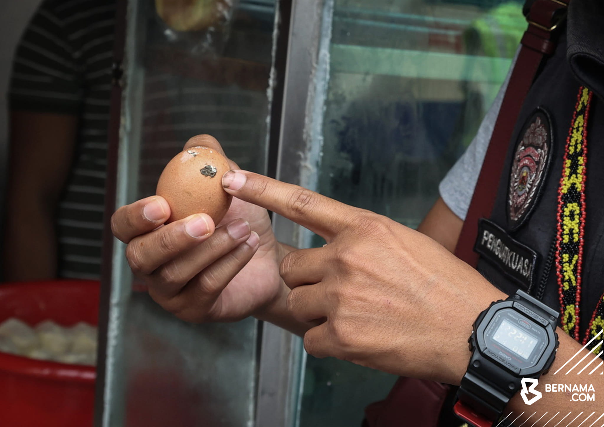 Tular telur ada najis: Gerai roti canai popular diarah tutup | Edisi 9
