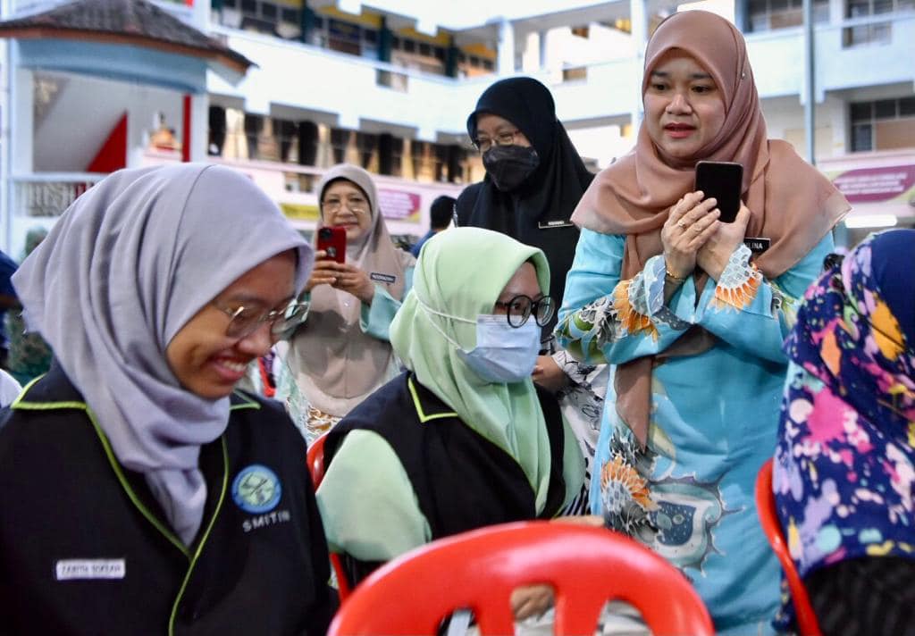 Menteri Pendidikan kongsi debaran anak duduki SPM | Edisi 9