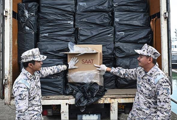 Rokok putih bernilai RM1.2 juta dirampas | Edisi 9