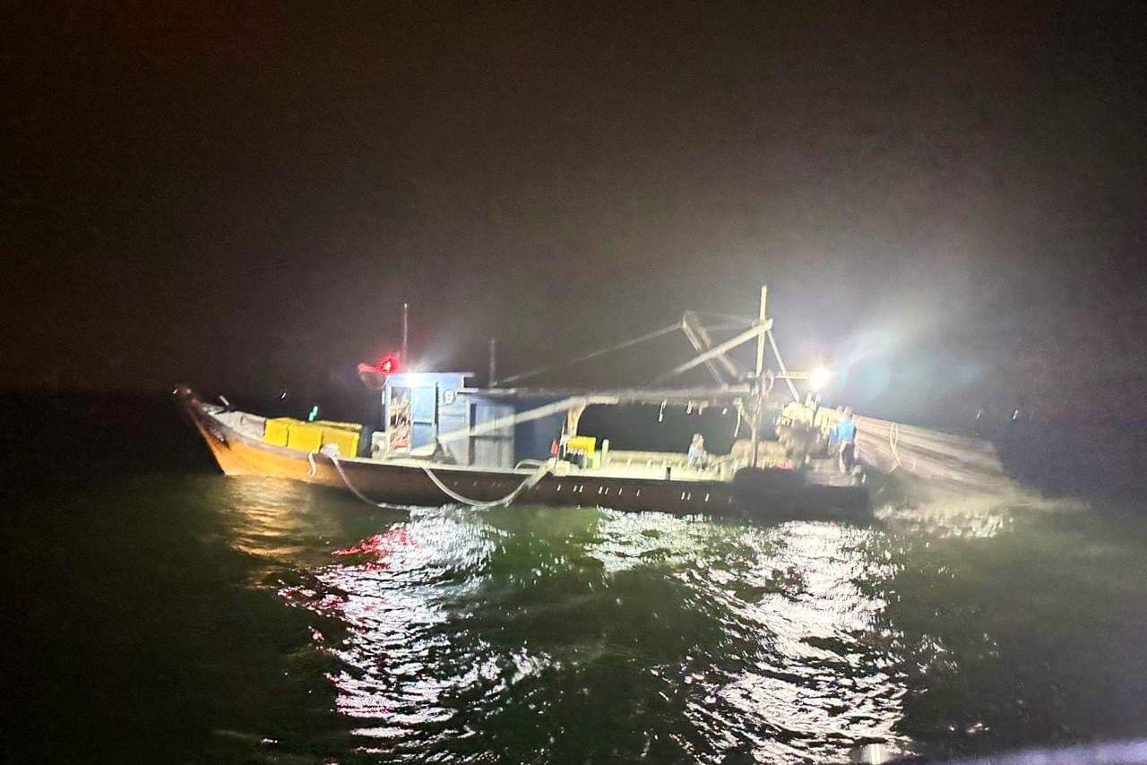Bot nelayan ditahan tunda ikan di zon larangan | Edisi 9